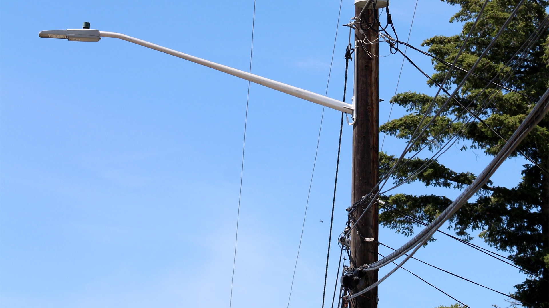 Understanding the NESC rules for streetlights in the Communication ...